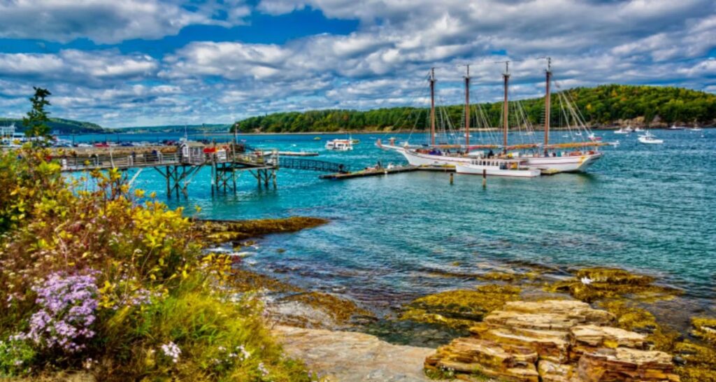 7 Hidden Gem Small Towns Near Acadia National Park – Blue and Gold Nlr ...